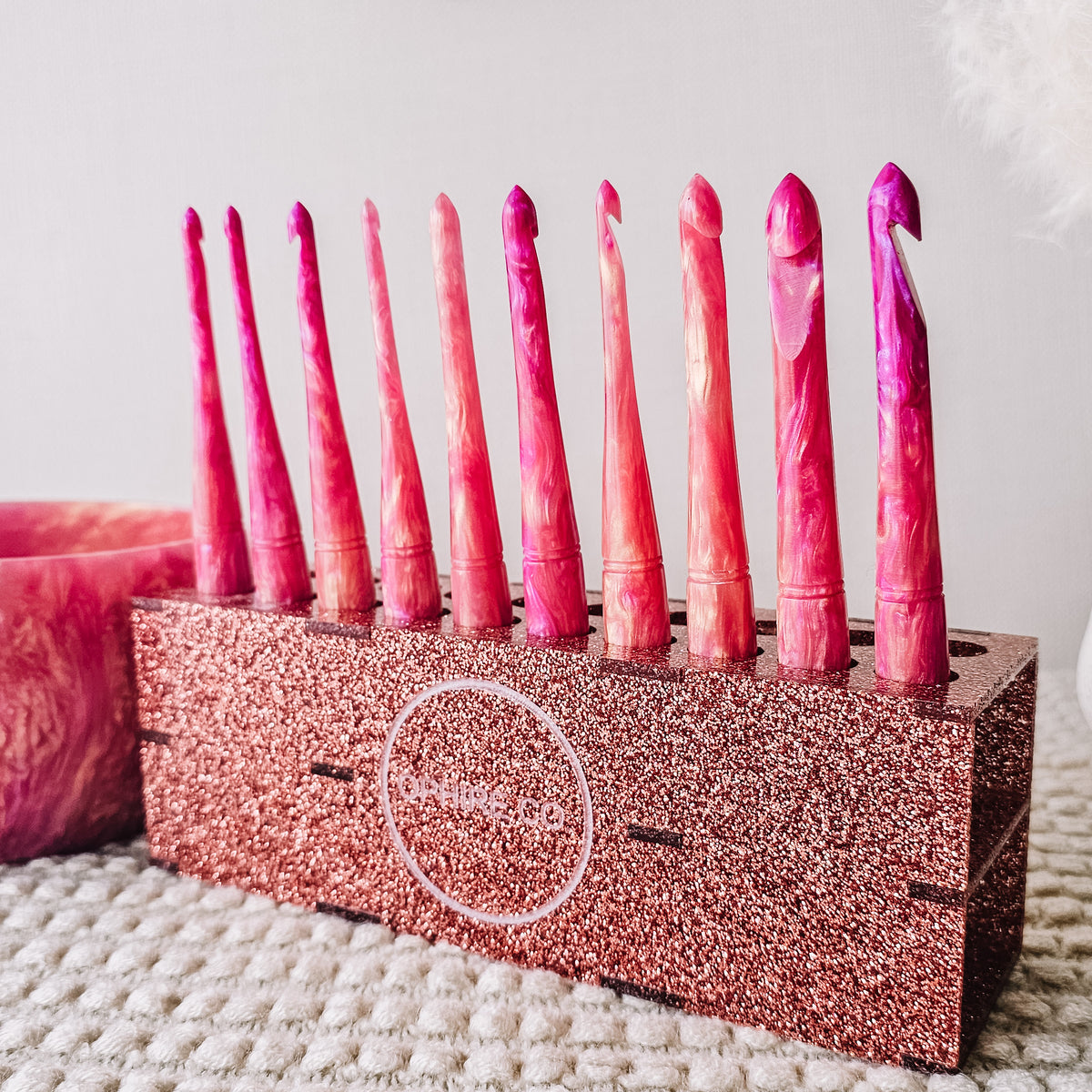 Limited Edition Rose Gold Glitter Crochet Hook Stand – OphireCo